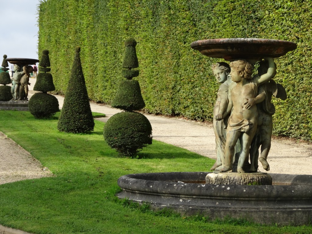 Topiary : the art of taming Nature no 5. | Jardin